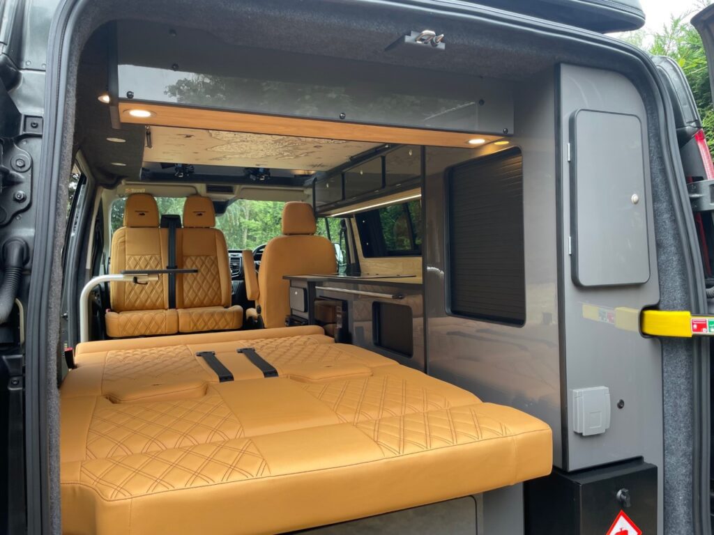 Ford Transit Custom Limited 2019 - Automatic | Woodstock Campers